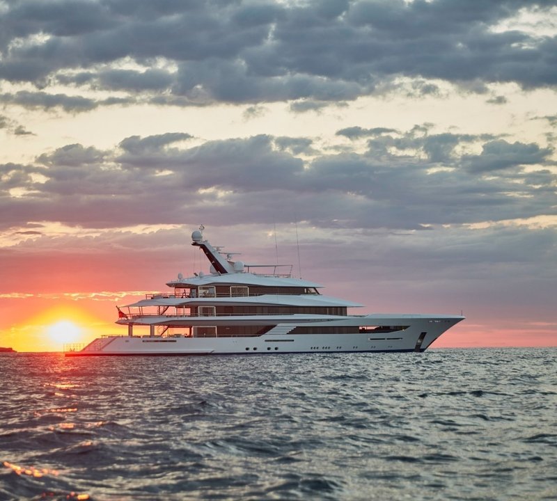 70m Custom Superyacht Yacht Charter Details, Feadship | CHARTERWORLD ...